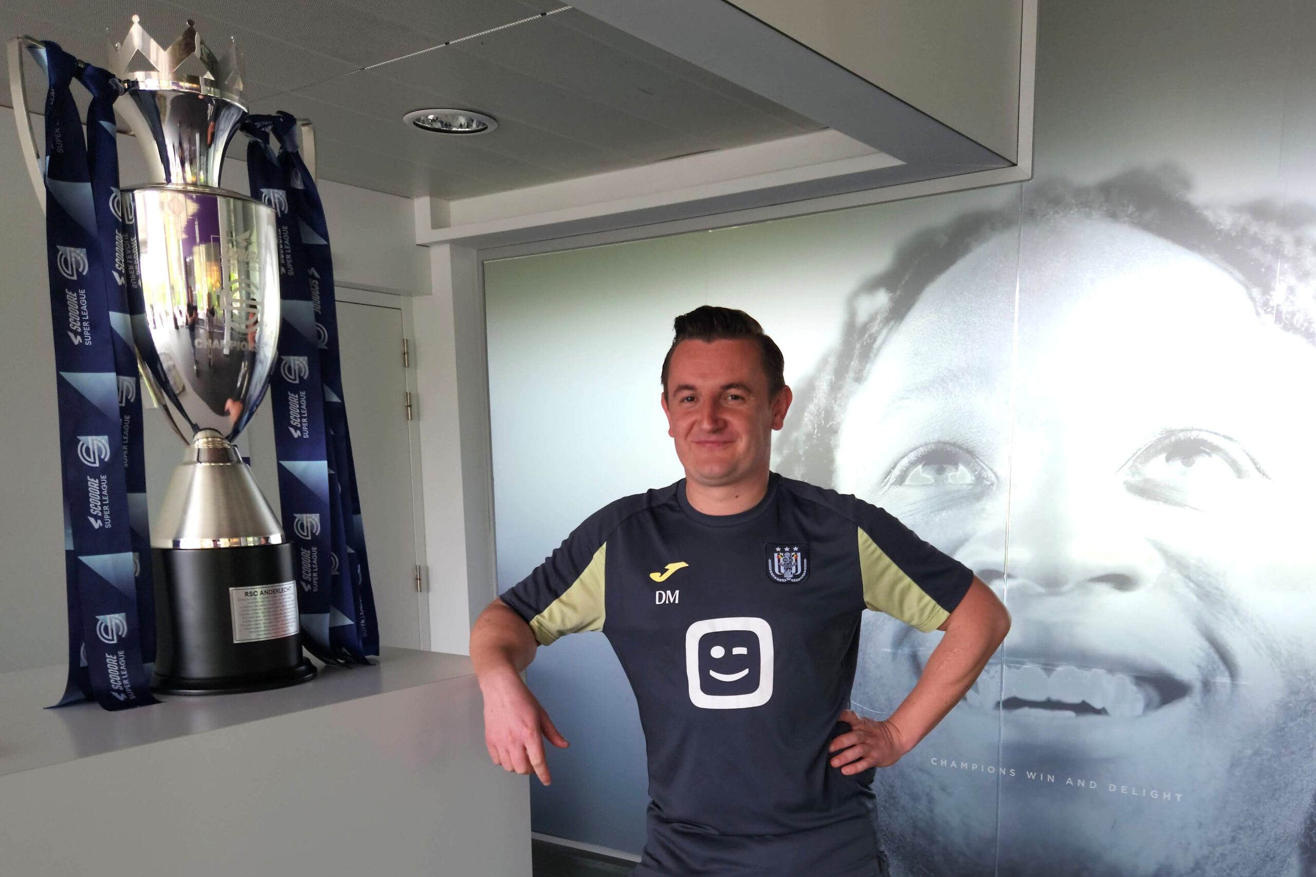 Portret van Dave Mattheus: Head of RSCA Women en topcoach